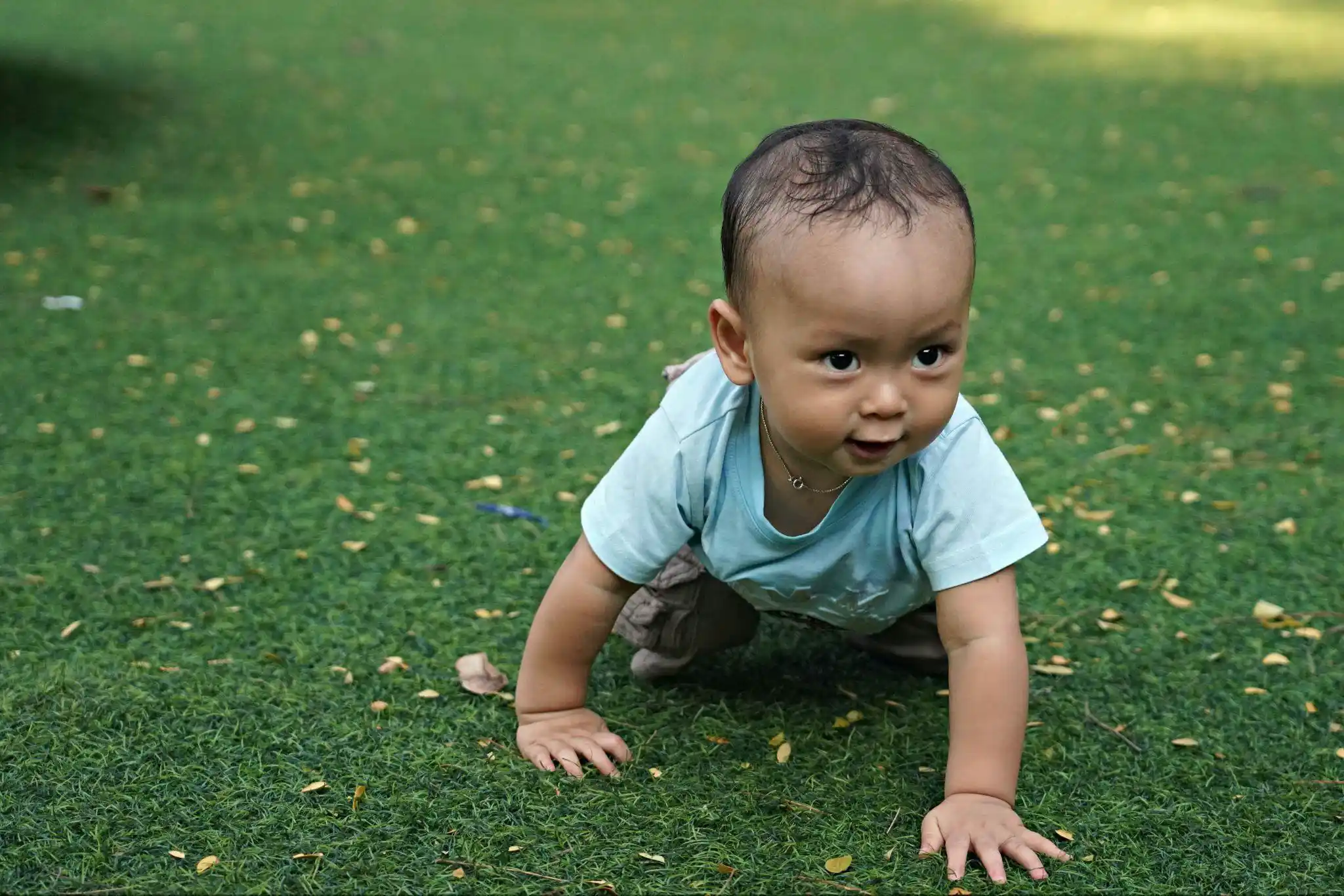 Creeping Vs Crawling: Differences, Milestones & Benefits